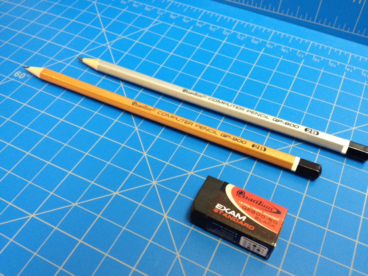 Review – QuanTum Computer Pencils | Art Supply Critic